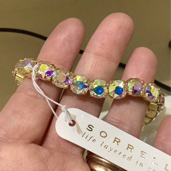 Sorrelli | Jewelry | New Sorrelli Favorite Aurora Crystal Bracelet In ...
